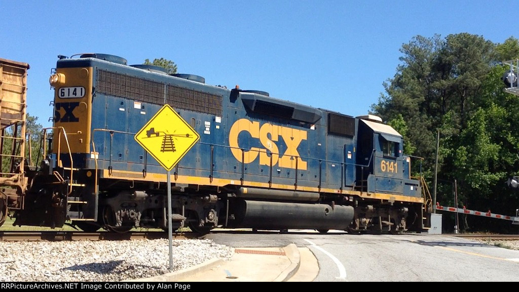CSX GP40-2 6141